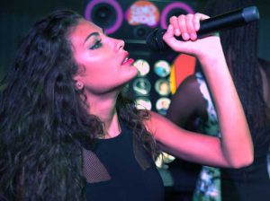Apprendre à chanter, 7 conseils pratiques. Théorie et pratique